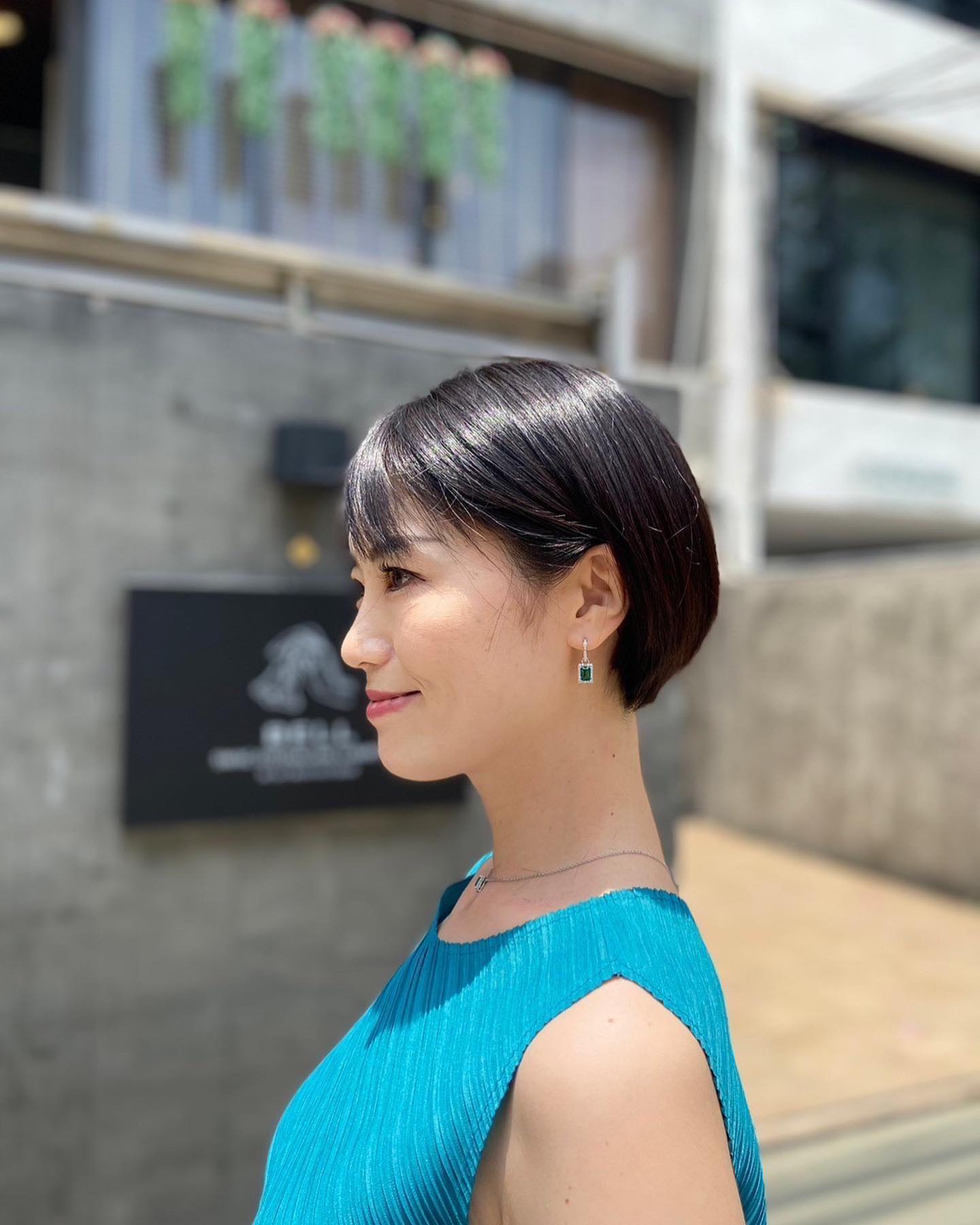 Short bob + Shiny black【BELL otonagami】｜Bangkok Beauty Salon Special ...