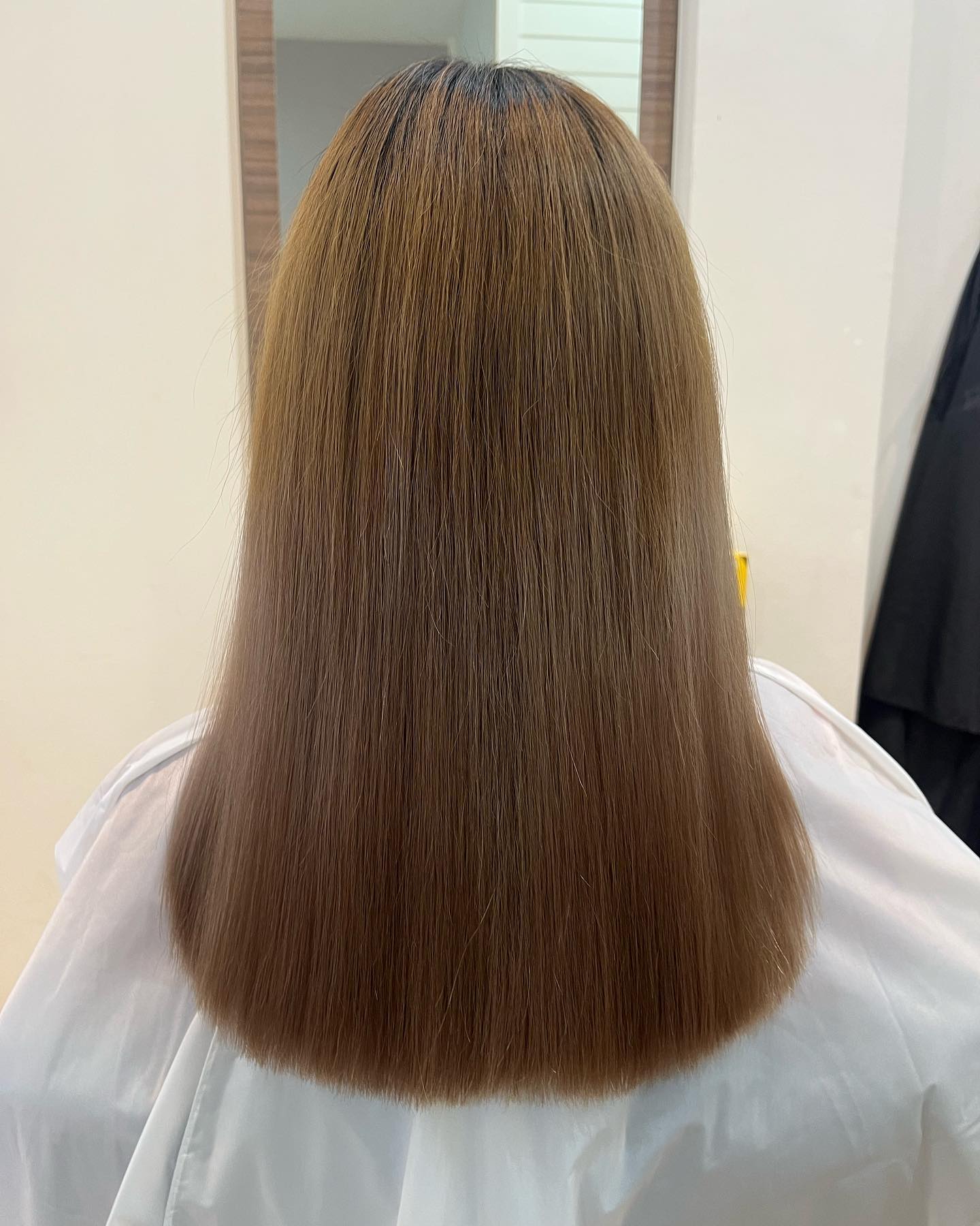 Symmetry cut【rossa hair】｜Bangkok Beauty Salon Special Site ｜ Beauty Bangkok