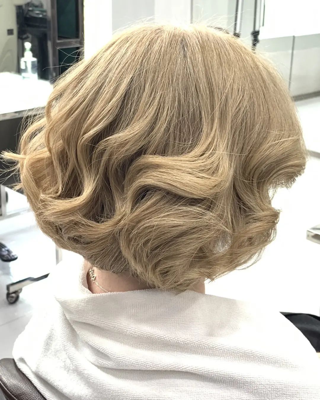 สระเซ็ตสวยๆ ในสไตล์ของคุณเอง朗【akru】｜เว็บไซต์รวมร้านทำผมในกรุงเทพฯ