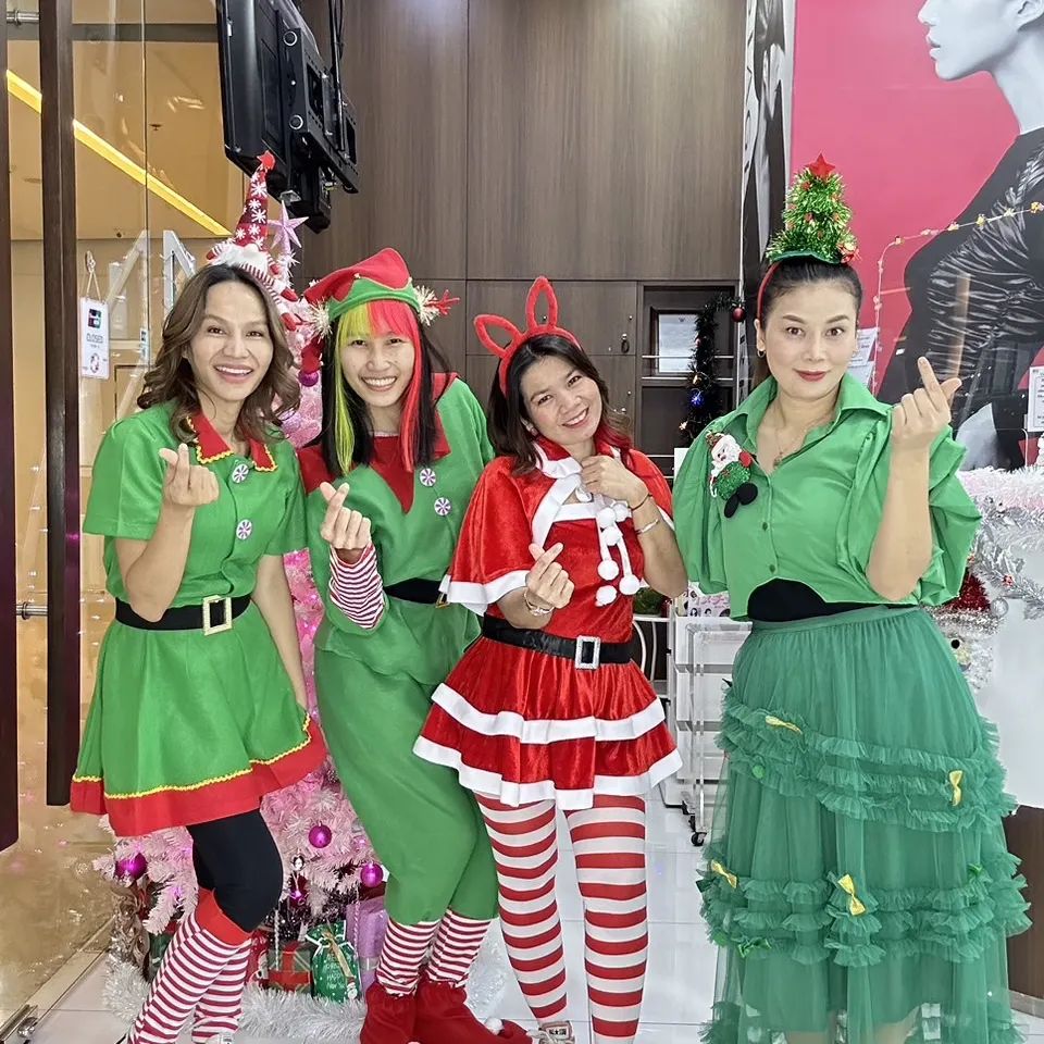 merry christmas【akru】｜バンコクの美容院専門サイト｜ビューティーバンコク