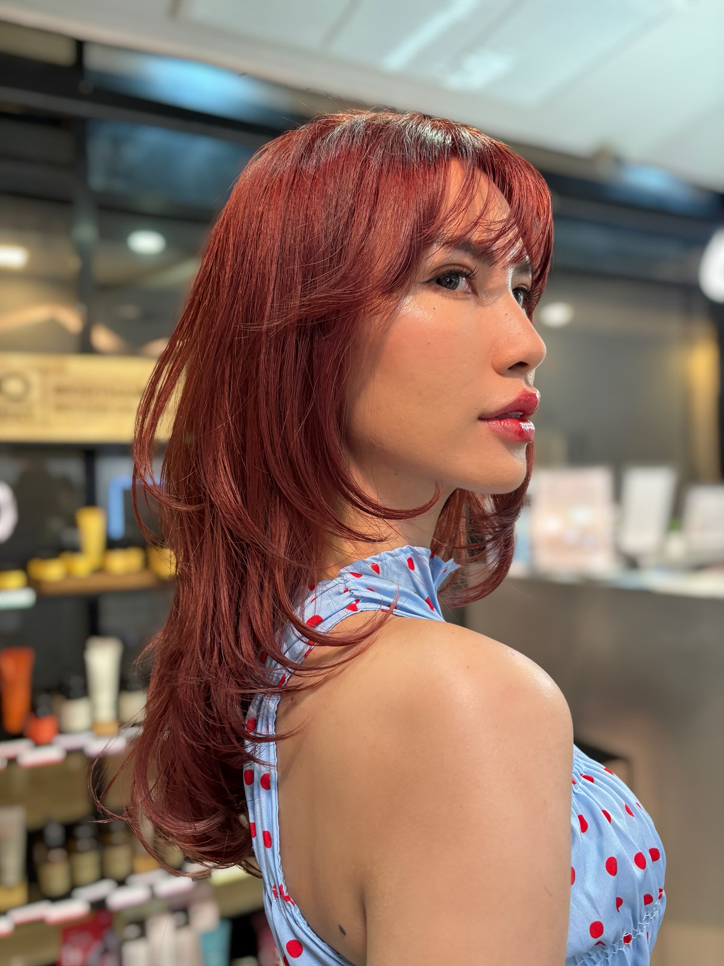 Deep Red × Layered Silhouette ️‍【akiendo_hairsalon】｜バンコクの美容院専門サイト ...